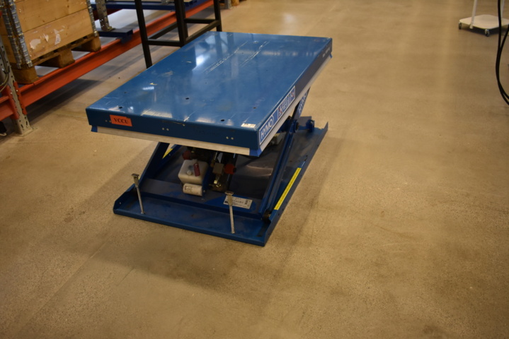 Hymo lift table 1000kg - PS Auction - We value the future - Largest in ...