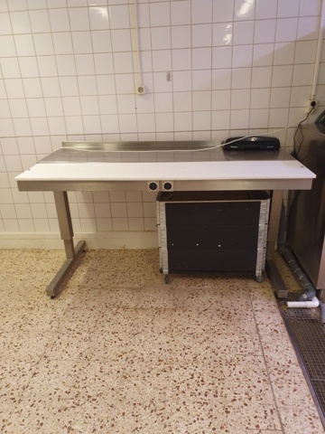 Slaughter bench - PS Auction - We value the future - Largest in net ...