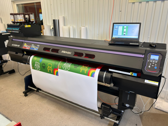 Large format printer MIMAKI UCJV300-160 print & Cut - PS Auction - We ...