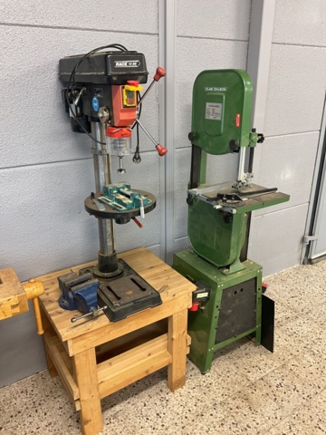 Band saw and pillar drilling machine - PS Auction - We value the future ...