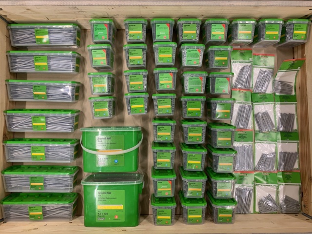 Sortiment med spik, Essve - Auktioner online - Nätauktioner ...