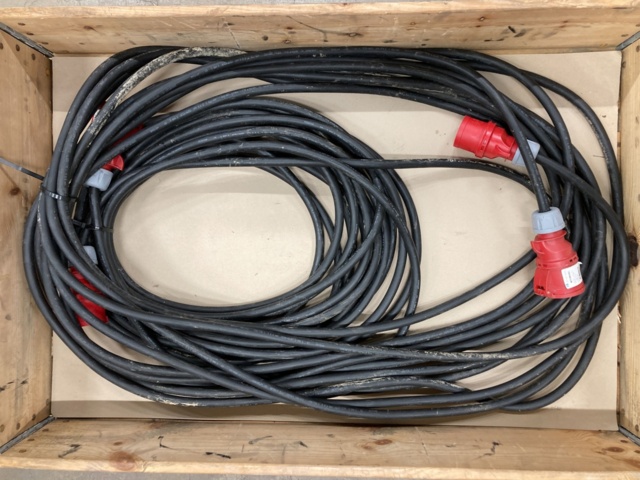 2 st motorkablar Amiga 25M 5G6 32A 400V - Auktioner online - Nätauktioner & Konkursauktioner ...