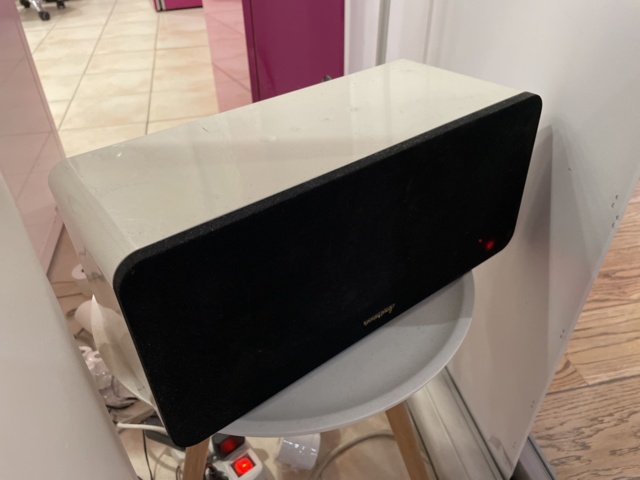 Smart högtalare Happy-Plug - PS Auction - We value the future - Largest ...