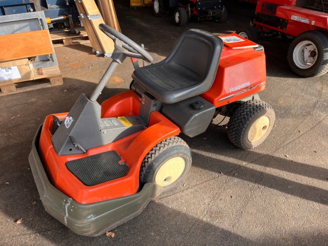 Riding mower Husqvarna Rider 850-12 - PS Auction - We value the future ...
