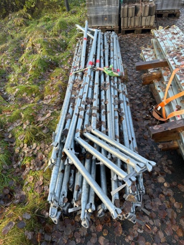 Stair tower/ Scaffold Altrad Assco - PS Auction - We value the future ...