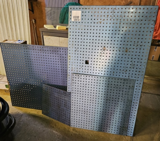 4 Tool plates in different sizes - PS Auction - We value the future ...