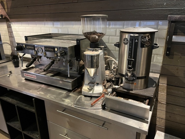 Espresso machine, coffee grinder, coffee maker - PS Auction - We value ...