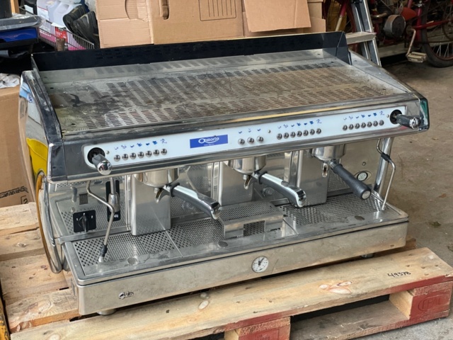Espresso machine 3 groups - Astoria - PS Auction - We value the future ...