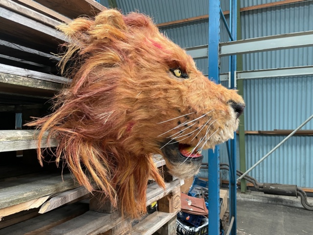 Artificial Lion Head - PS Auction - We value the future - Largest in ...
