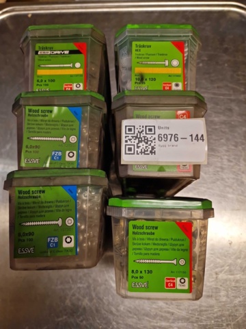 Sortiment med Essve skruvar - PS Auction - We value the future ...