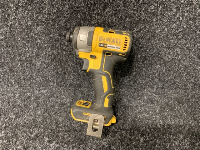 Impact screwdriver DeWalt DCF887 - PS Auction - We value the future ...
