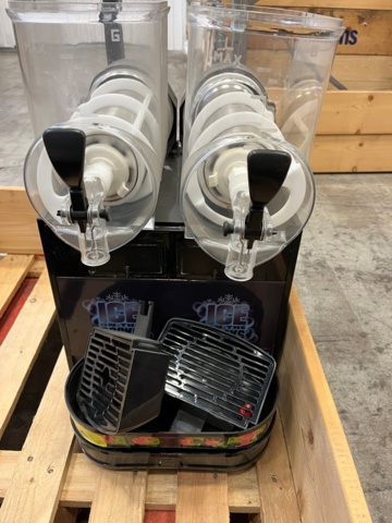 Slush machines 1pc, BRAS with 2 plastic cans - PS Auction - We value ...