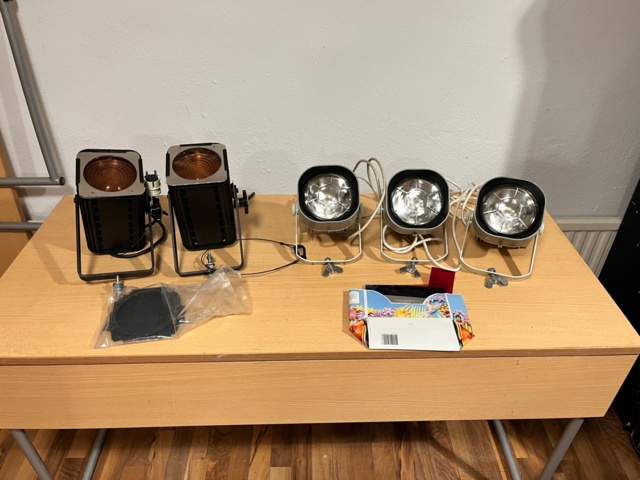 5 stage lighting - CCT/Erco - PS Auction - We value the future ...