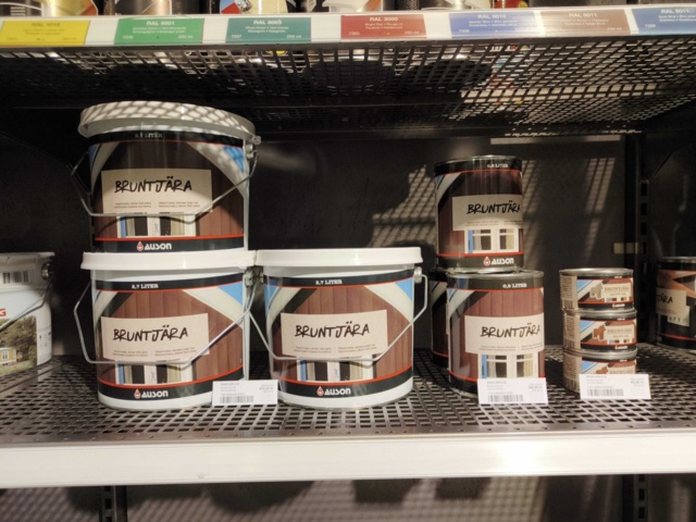 Brown tar Auson - 9 buckets - PS Auction - We value the future ...