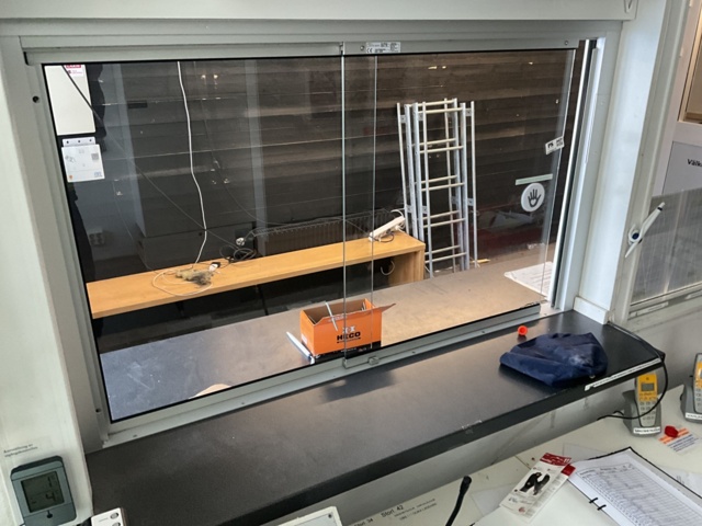 Reception hatch el - PS Auction - We value the future - Largest in net ...