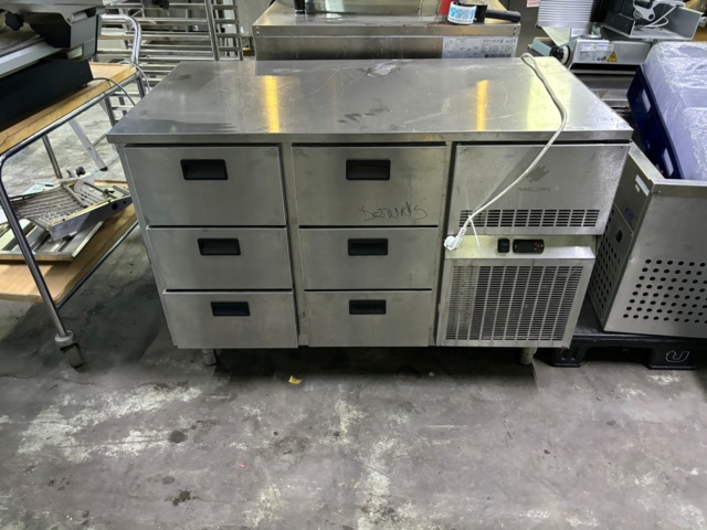 Cooling bench with 6 drawers. Tested, works. About 120x65x90 cm - PS ...