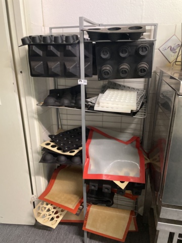 Rack with Baking Accessories - Molds and more - PS Auction - We value ...