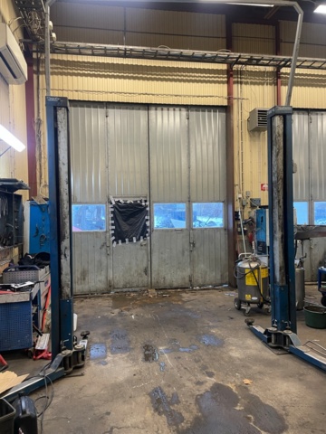 2-Pillar lift 2500kg - Nussbaum 2.25 SLE - 2001 - PS Auction - We value ...