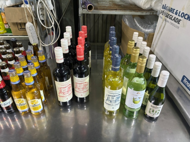 Parti med alkoholfria drycker såsom cider, öl,Sweppes tonic/russian ...
