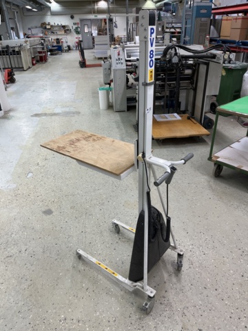 Electric Lift PV Innovations PV 80 - PV80 - PS Auction - We value the ...
