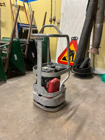 Vibrator Swepac FR95 Toad - PS Auction - We value the future - Largest ...