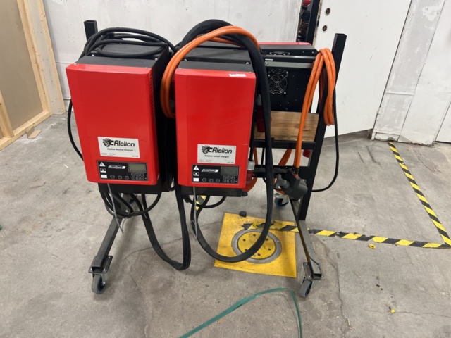Battery charger on trolley Micropower - PS Auction - We value the ...