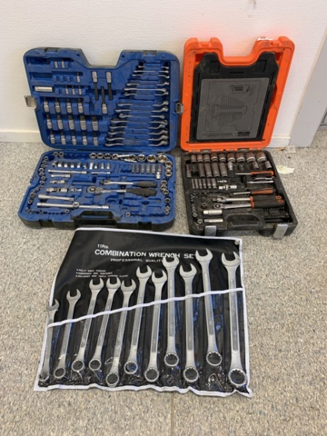 2 tool boxes with contents & spanner set - PS Auction - We value the ...