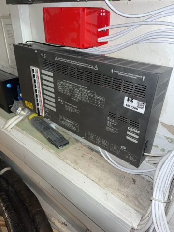 Spotlight 40 pcs, control panel and drive - ANY - PS Auction - We value ...