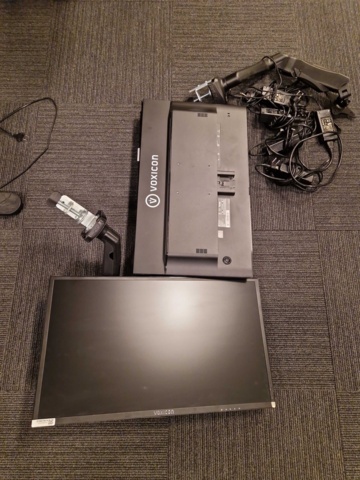 5 monitors Voxicon 27" - PS Auction - We value the future - Largest in ...