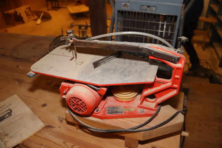 Precision saw/contour saw Hegner. - PS Auction - We value the future ...