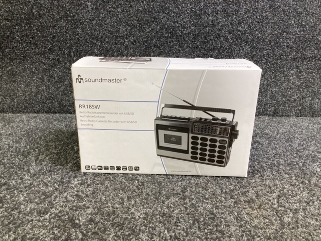 Retro radio with cassette Soundmaster RR18SW - PS Auction - We value ...