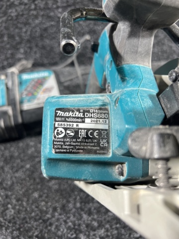 Cirkelsåg Makita DHS680 - 2021 - Auktioner online - Nätauktioner ...