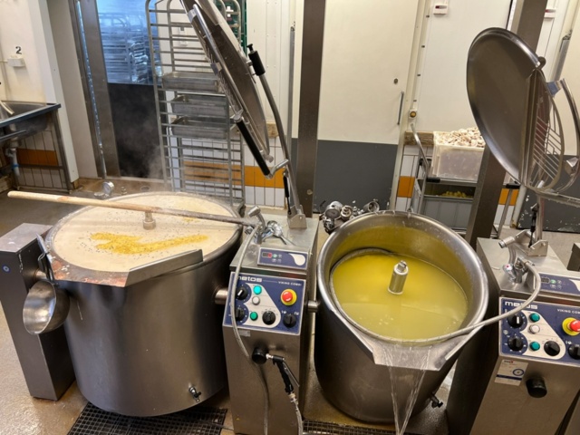 2 cooking pots, Metos 100L and 200L - 2015 - PS Auction - We value the ...