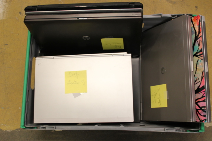 Elektronik, 8st defekta datorer - PS Auction - We value the future ...