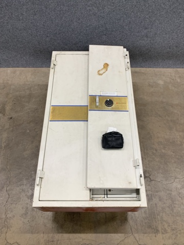 Rosengrens safe - PS Auction - We value the future - Largest in net ...