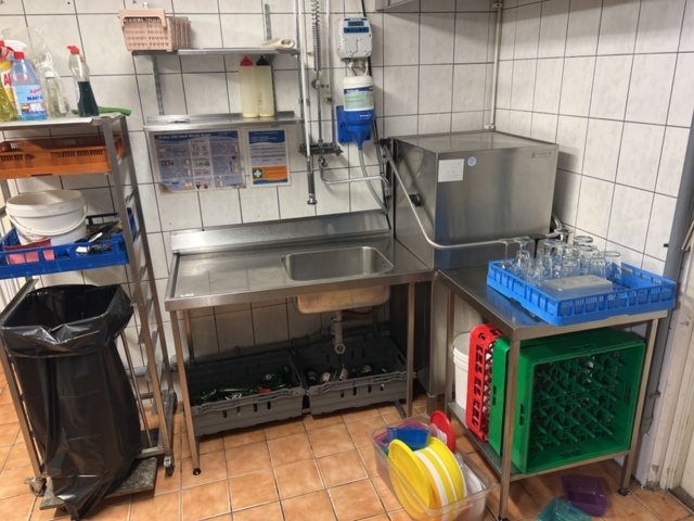 Dish station with input & output bench as well as shelves and more - PS ...