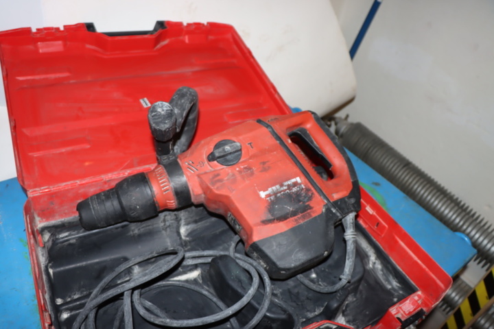 Hilti TE 500 AVR - PS Auction - We value the future - Largest in net ...