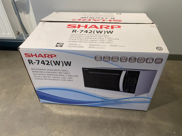Microwave oven Sharp R-742 W - PS Auction - We value the future ...