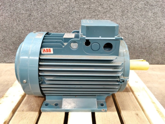 3-phase Electric motor ABB 15kW - PS Auction - We value the future ...