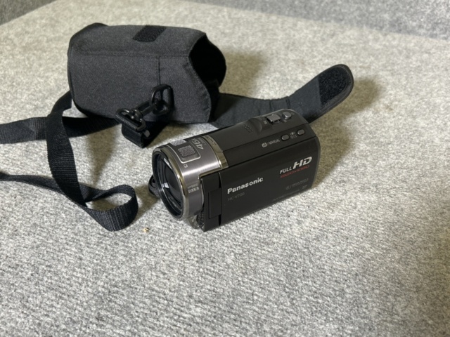 Videokamera Panasonic HC-V700 - Auktioner online - Nätauktioner ...