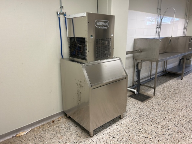 Ice machine Brema Bin200*G160-280-510-TM - 2016 - PS Auction - We value ...