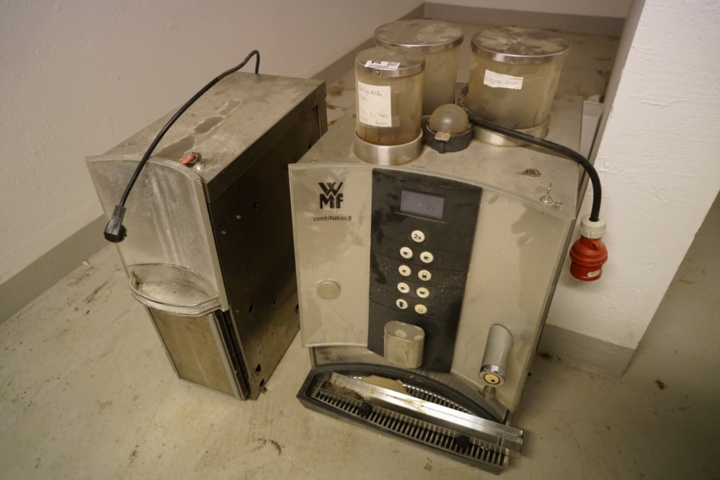 Coffee machine MF combiNation S incl. milk cooler - PS Auction - We ...