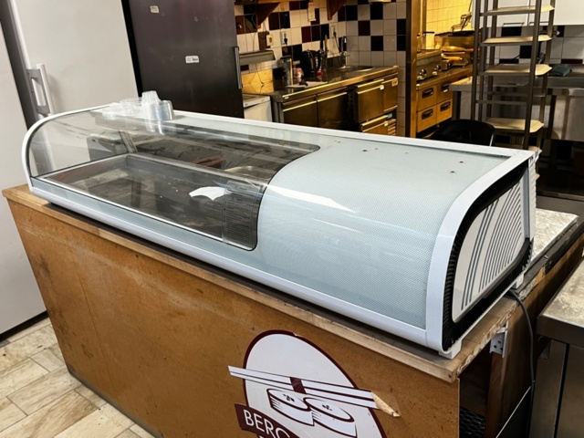 Display fridge / Sushi fridge - PS Auction - We value the future ...
