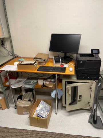 Safe, printer, computer, receipt printer, computer monitor - PS Auction ...