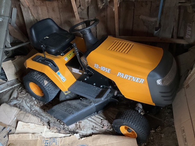 Garden tractor Partner 12-105E - PS Auction - We value the future ...