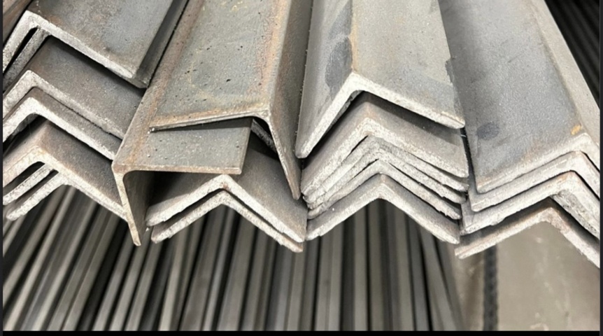 Angle bar 50x50x5, 6000mm K555 - 50 pieces - PS Auction - We value the ...