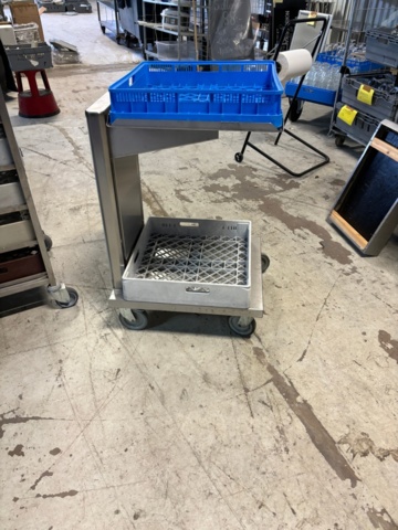 Dish basket dispenser on wheels including 2 dish baskets 50x50cm ...