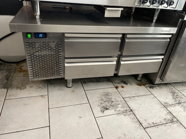 Cooling bench with 4 drawers - Dorametal - PS Auction - We value the ...