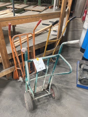 3 sack carts of which 1 lacks wheels and 2 small carts - PS Auction ...