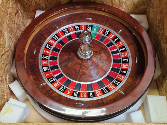 Wooden roulette wheel - PS Auction - We value the future - Largest in ...